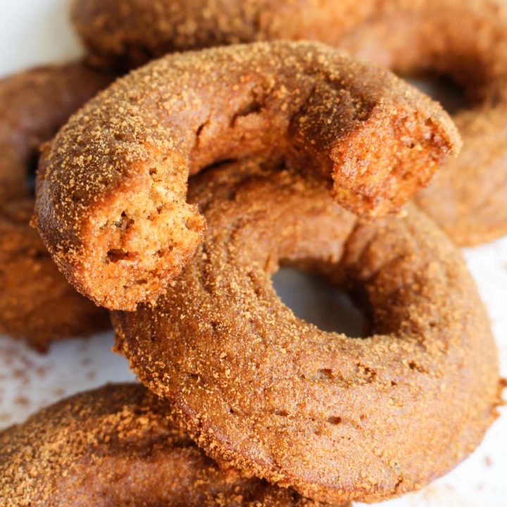 Healthy Pumpkin Spice Donuts (Paleo) | Fresh Water Peaches
