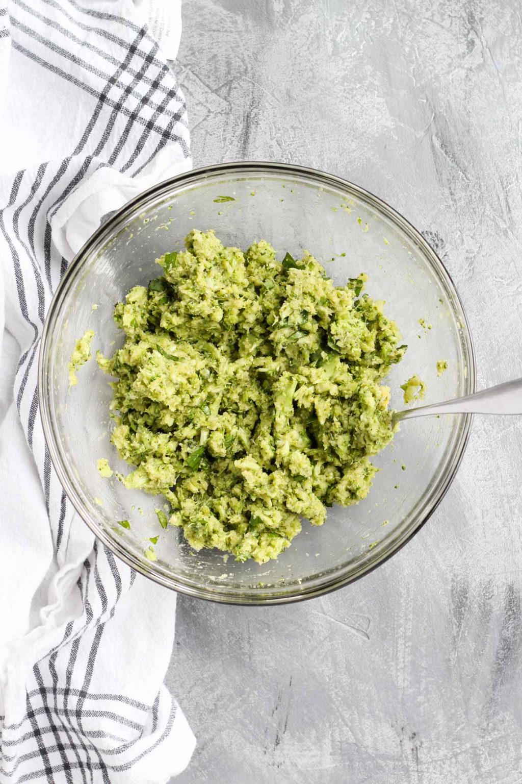 Broccoli Crust Pizza Recipe (Gluten-Free) - Vegetarian - Fresh Water ...