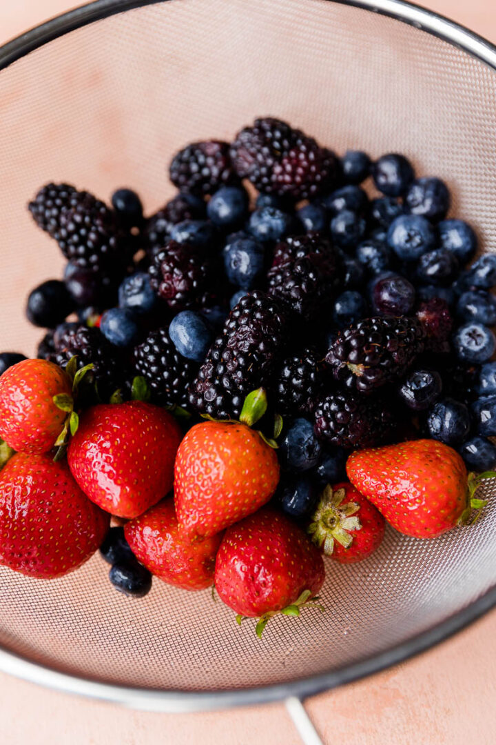 How to Clean Fruit with Vinegar - Fresh Water Peaches