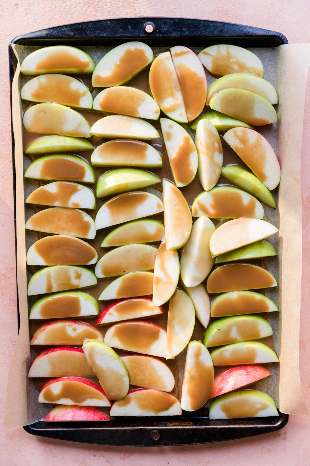 Easy Sheet Pan Caramel Apples (Dairy Free!) - Fresh Water Peaches
